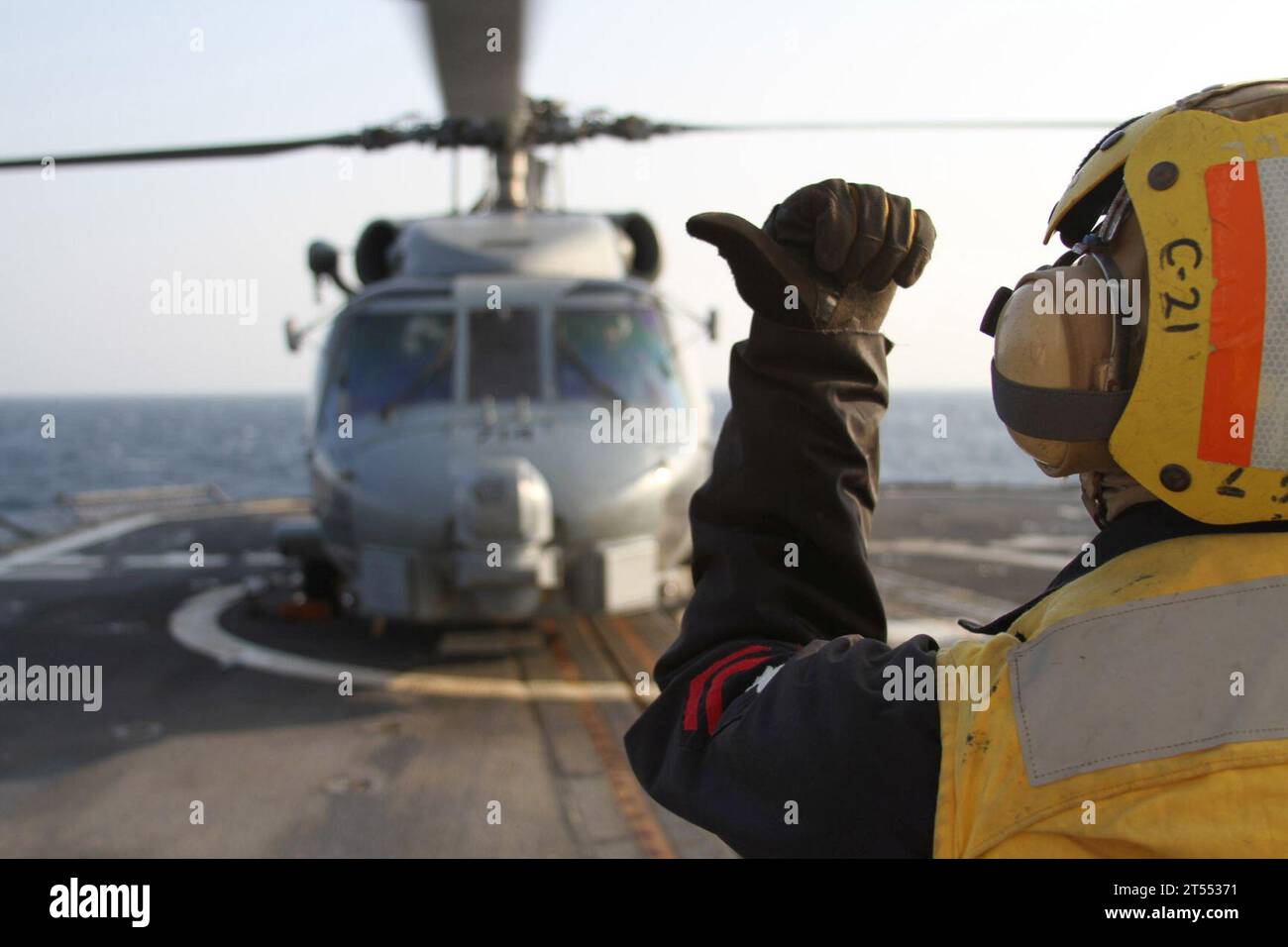 flight deck, Helicopter Anti-Submarine Squadron Light (HSL) 51, Sailor, SH-60B Sea Hawk, U.S ...