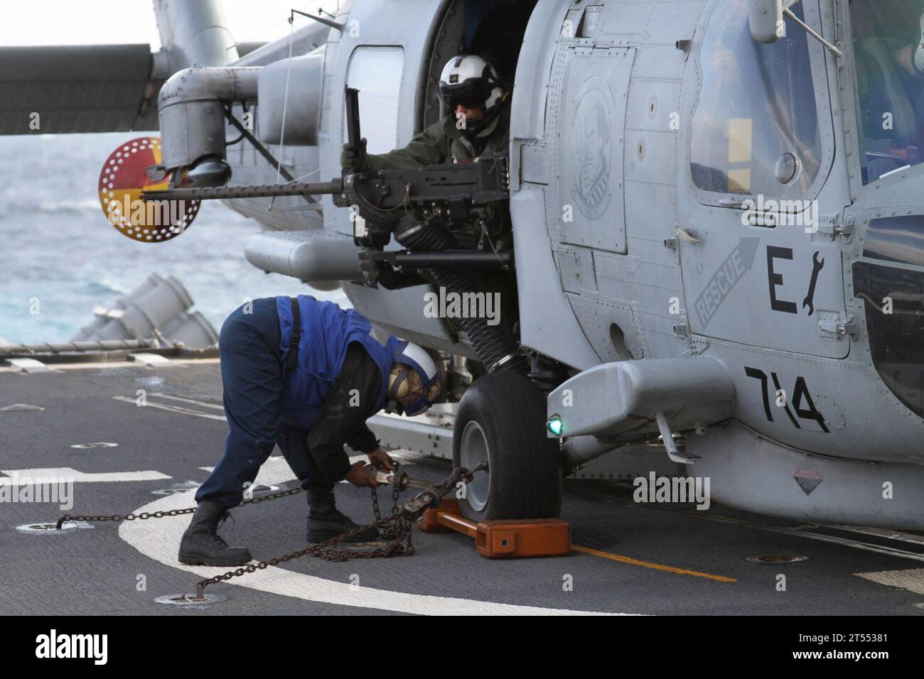 flight deck, Helicopter Anti-Submarine Squadron Light (HSL) 51, Sailor, SH-60B Sea Hawk, U.S ...