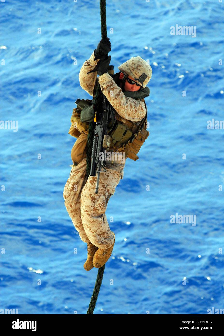 flight deck, helo, Marines, rappel, training Stock Photo - Alamy