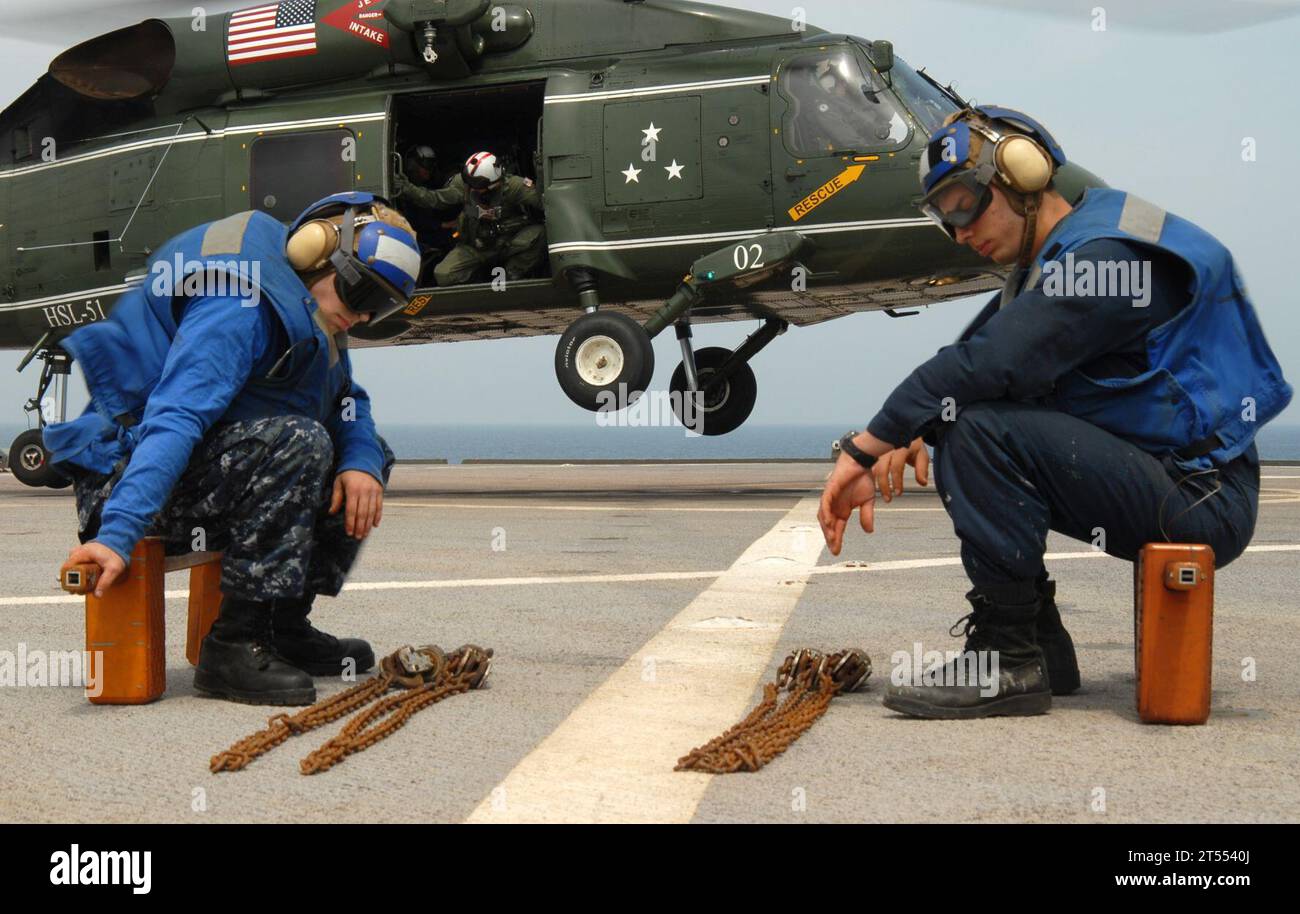 flight deck., helicopter, Sailors, Sea Hawk, USS Blue Ridge Stock Photo - Alamy