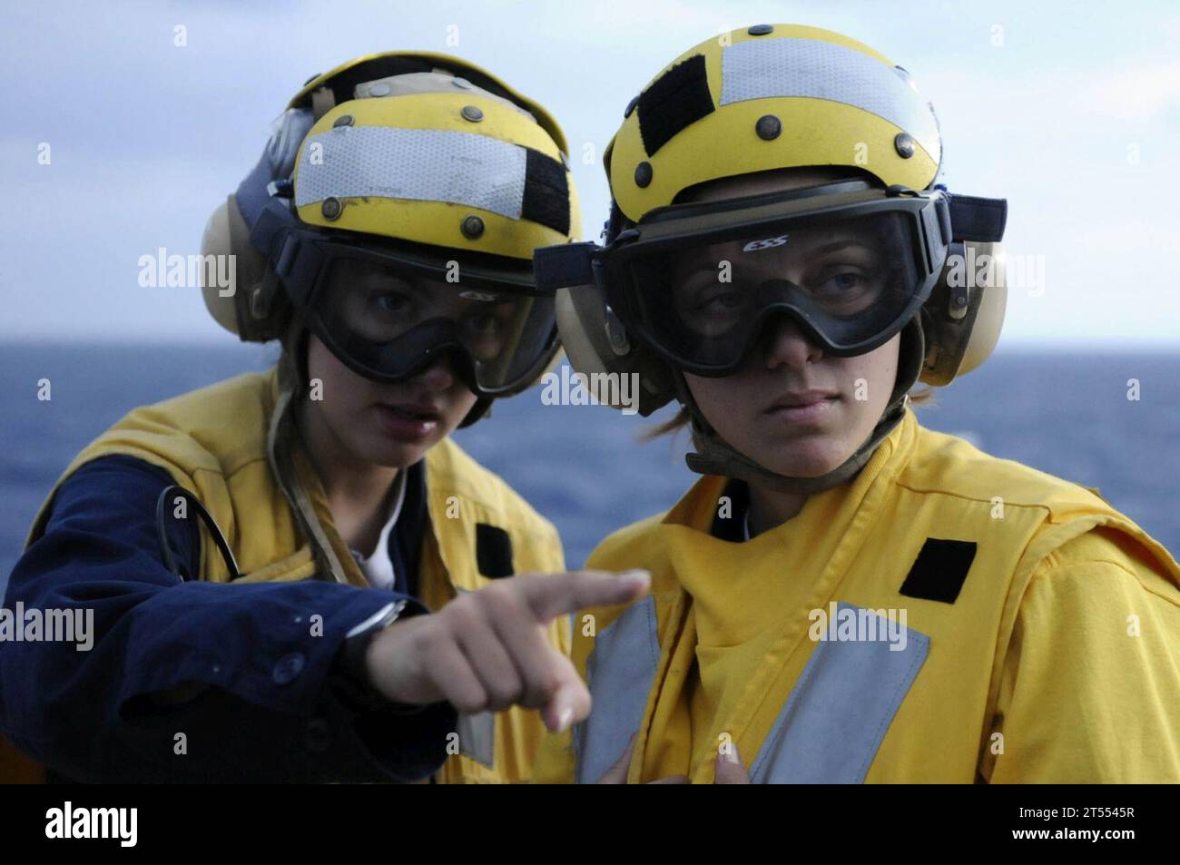 Flight Quarters, landing signal enlisted Stock Photo - Alamy
