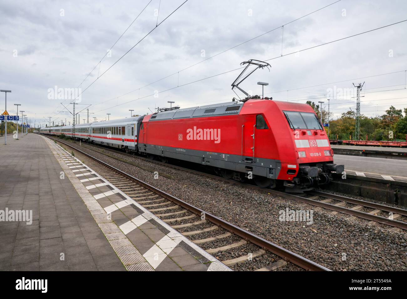 DEU, Deutschland, Nordrhein-Westfalen, Gelsenkirchen, 02.11.2023: Gelsenkirchen Hauptbahnhof ...