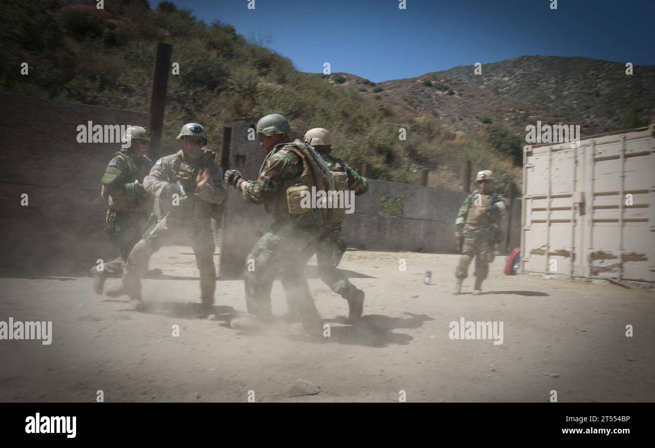 Weapons retention training hi-res stock photography and images - Alamy