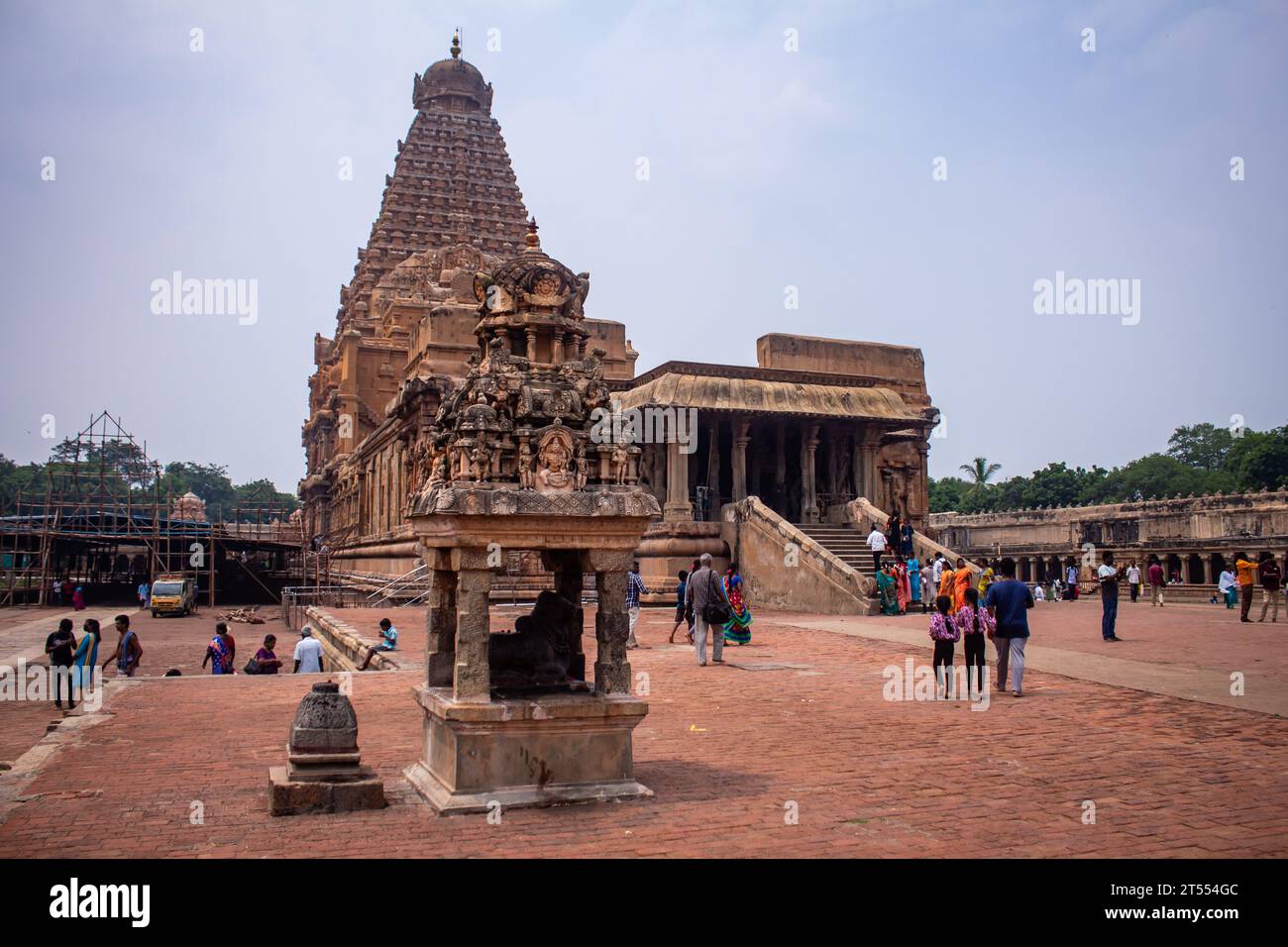 Thanjai big temple hi-res stock photography and images - Alamy