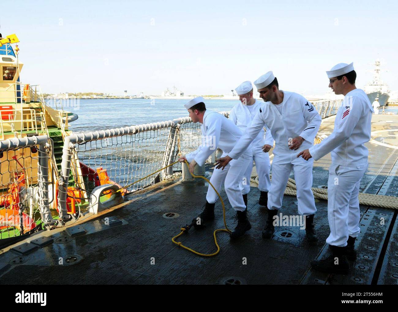 Frigate, navy, Sailors, southern seas 2010, U.S. Navy, USS KLAKRING ...