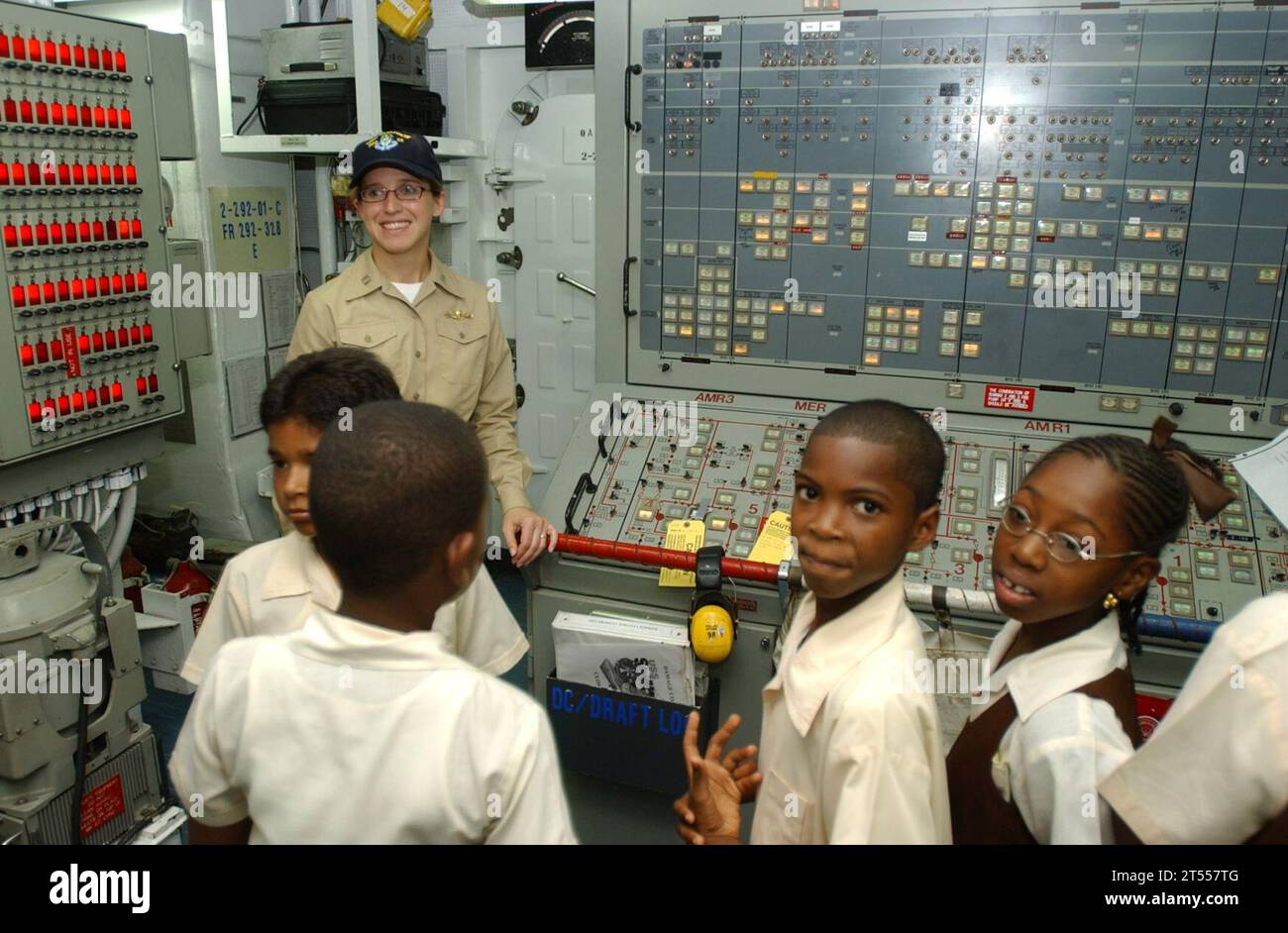 Gordon & Walcott Memorial Methodist School, tour, USS Simpson (FFG 56 ...