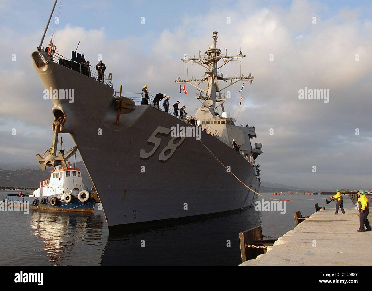 Greece, Souda Bay, USS Laboon (DDG-58 Stock Photo - Alamy