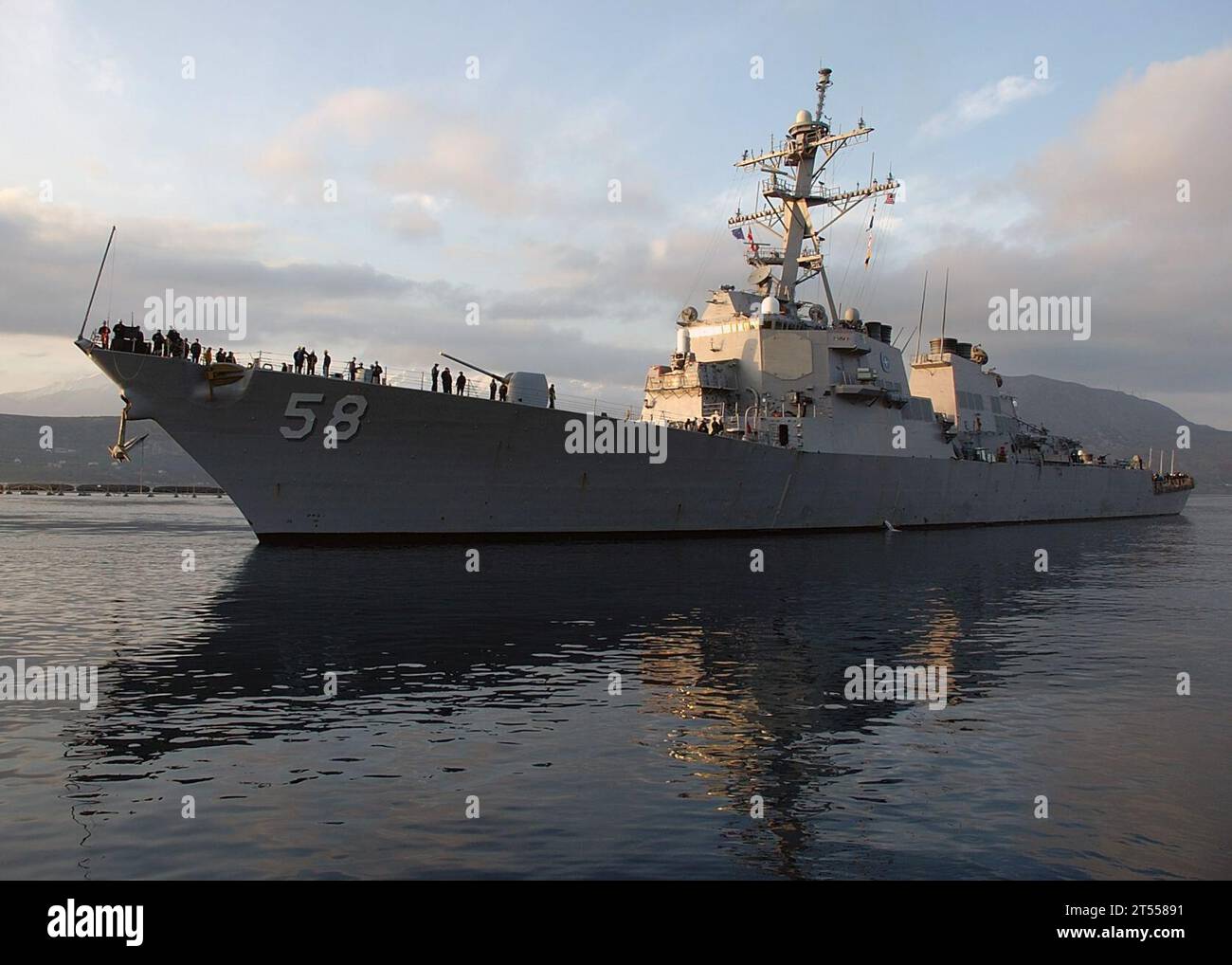 Greece, Souda Bay, USS Laboon (DDG-58 Stock Photo - Alamy