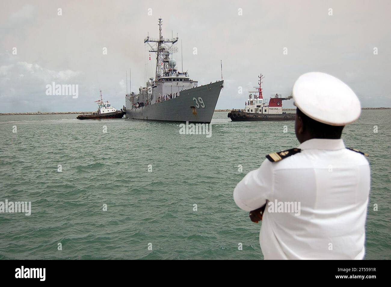 Guided missile frigate, USS Doyle (FFG 39 Stock Photo - Alamy