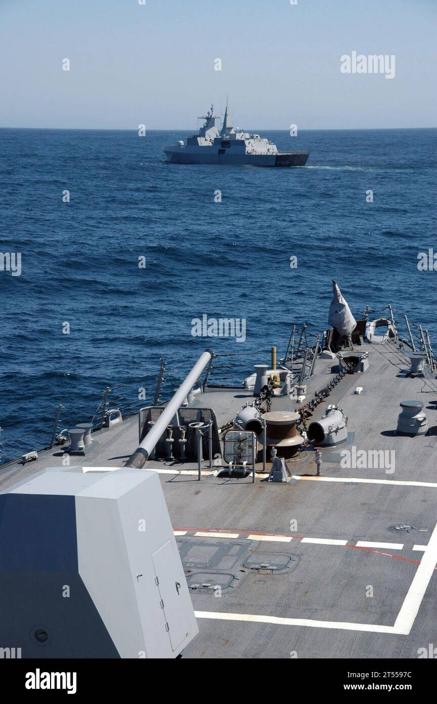 guided-missile destroyer USS Forrest Sherman (DDG 98), South African ...