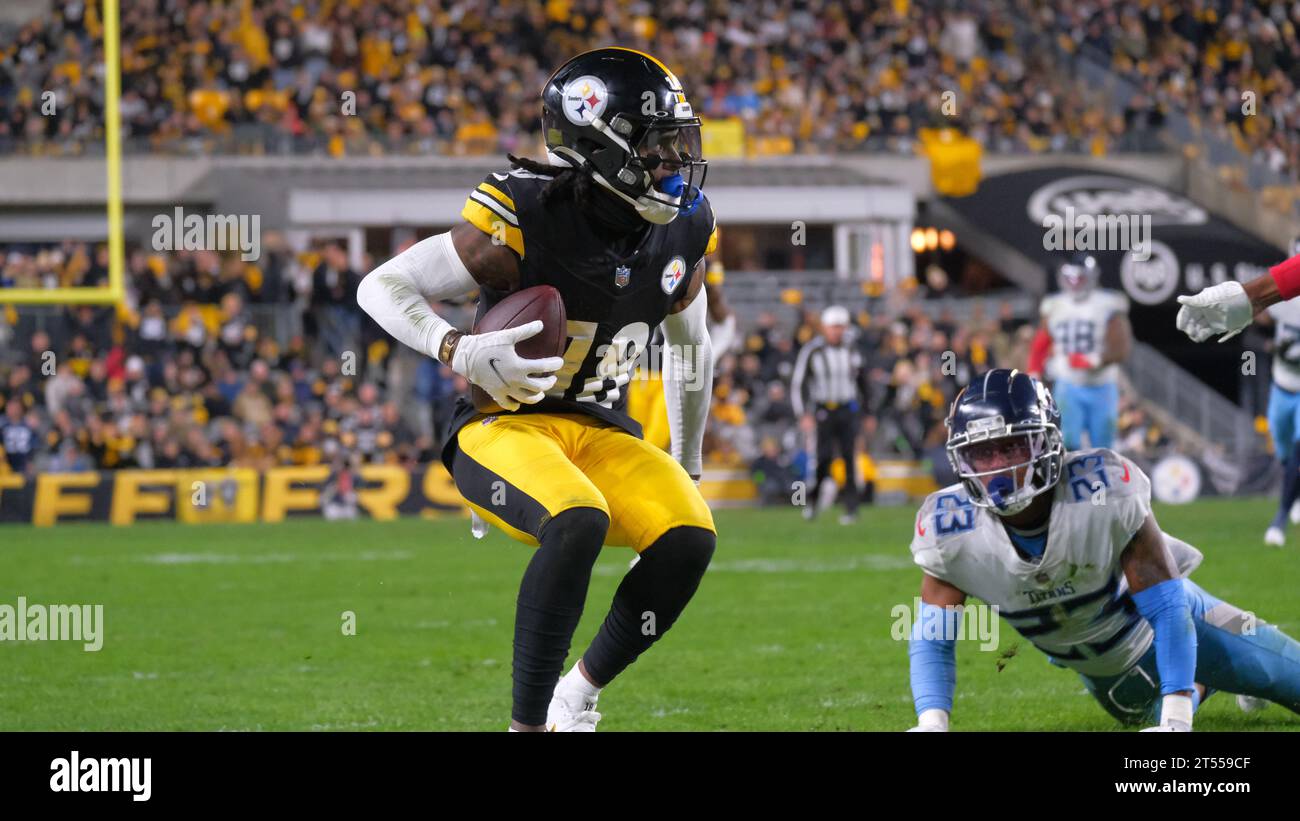 Pittsburgh, PA, USA. 02nd Nov, 2023. Diontae Johnson #18 during the ...