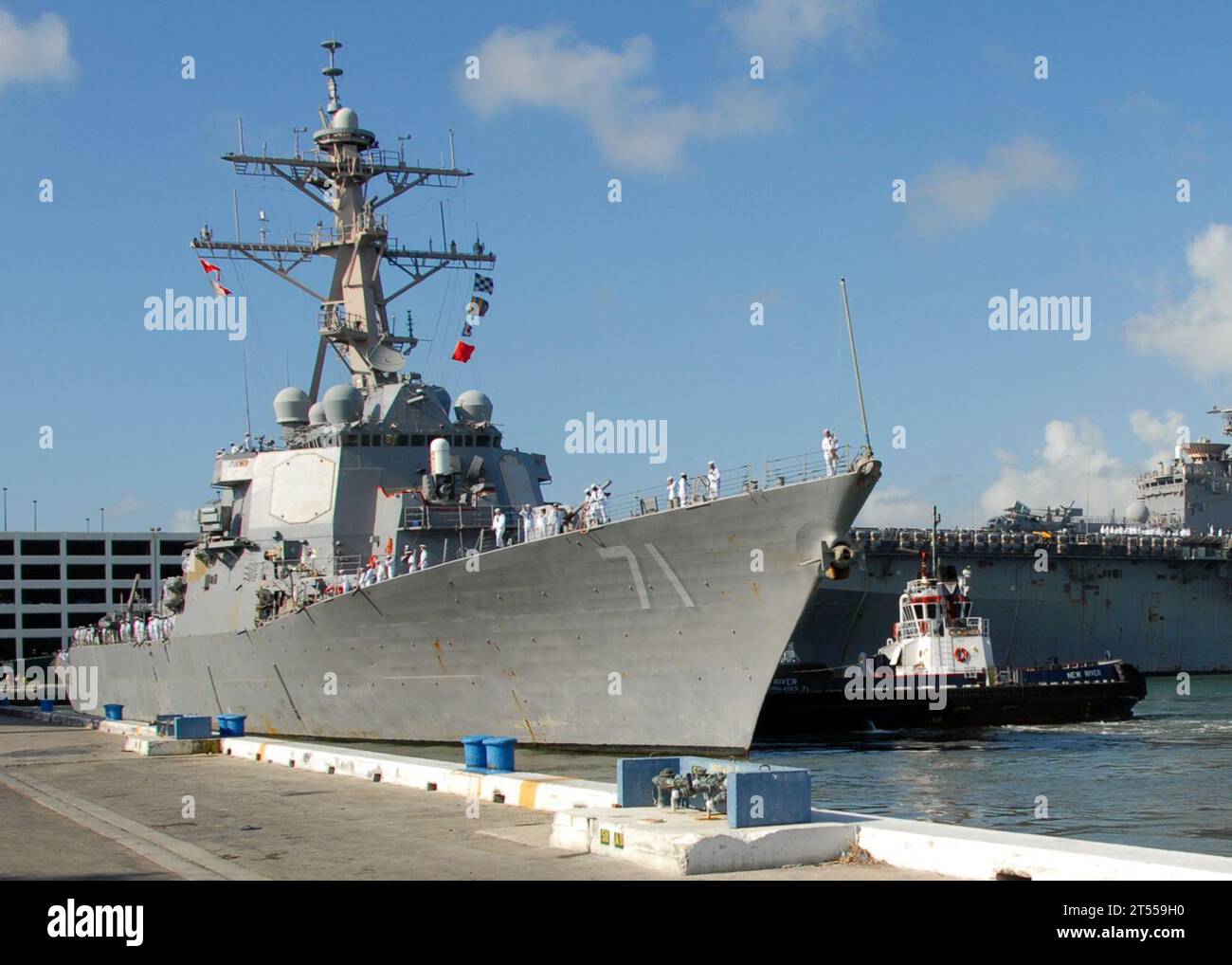Guided-Missile Destroyer, navco, navy, U.S. Navy, USS Ross (DDG 71 ...