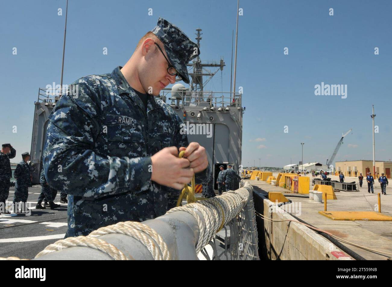 guided-missile frigate, Naval Station Mayport, USS Boone (FFG 28 Stock ...