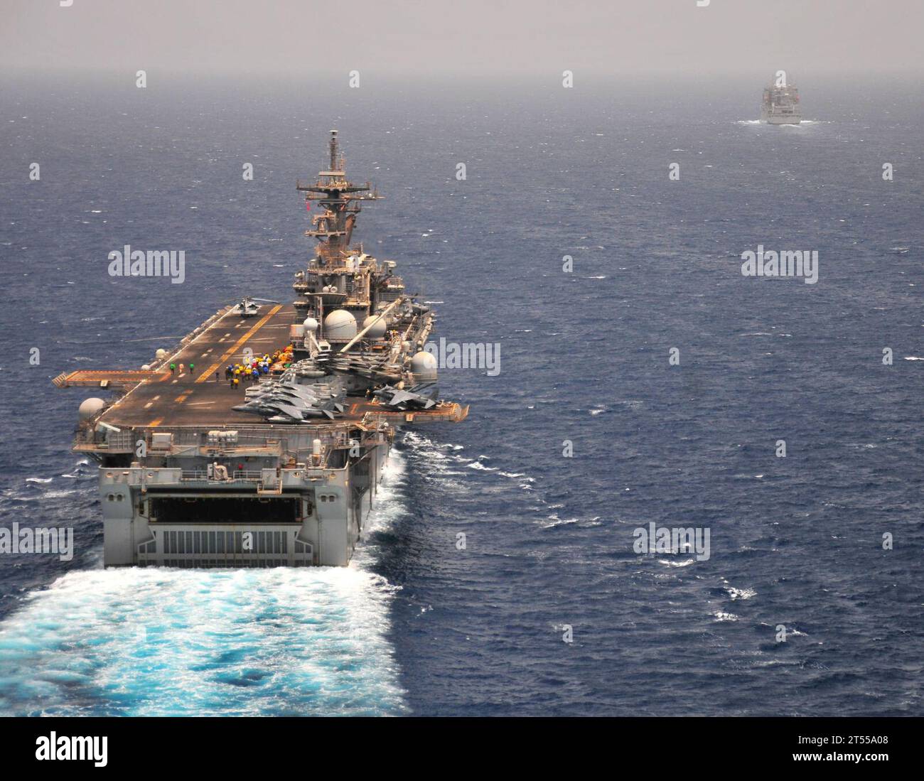 Gulf of Aden, REPLENISHMENT AT SEA, U.S. navy , USNS Alan Shepard (T ...