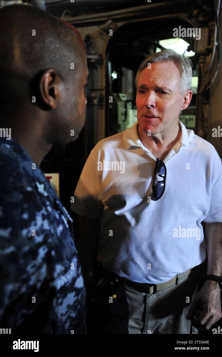Gulf of Aden, Ray Mabus, secnav, Secretary of the Navy, visit Stock Photo - Alamy