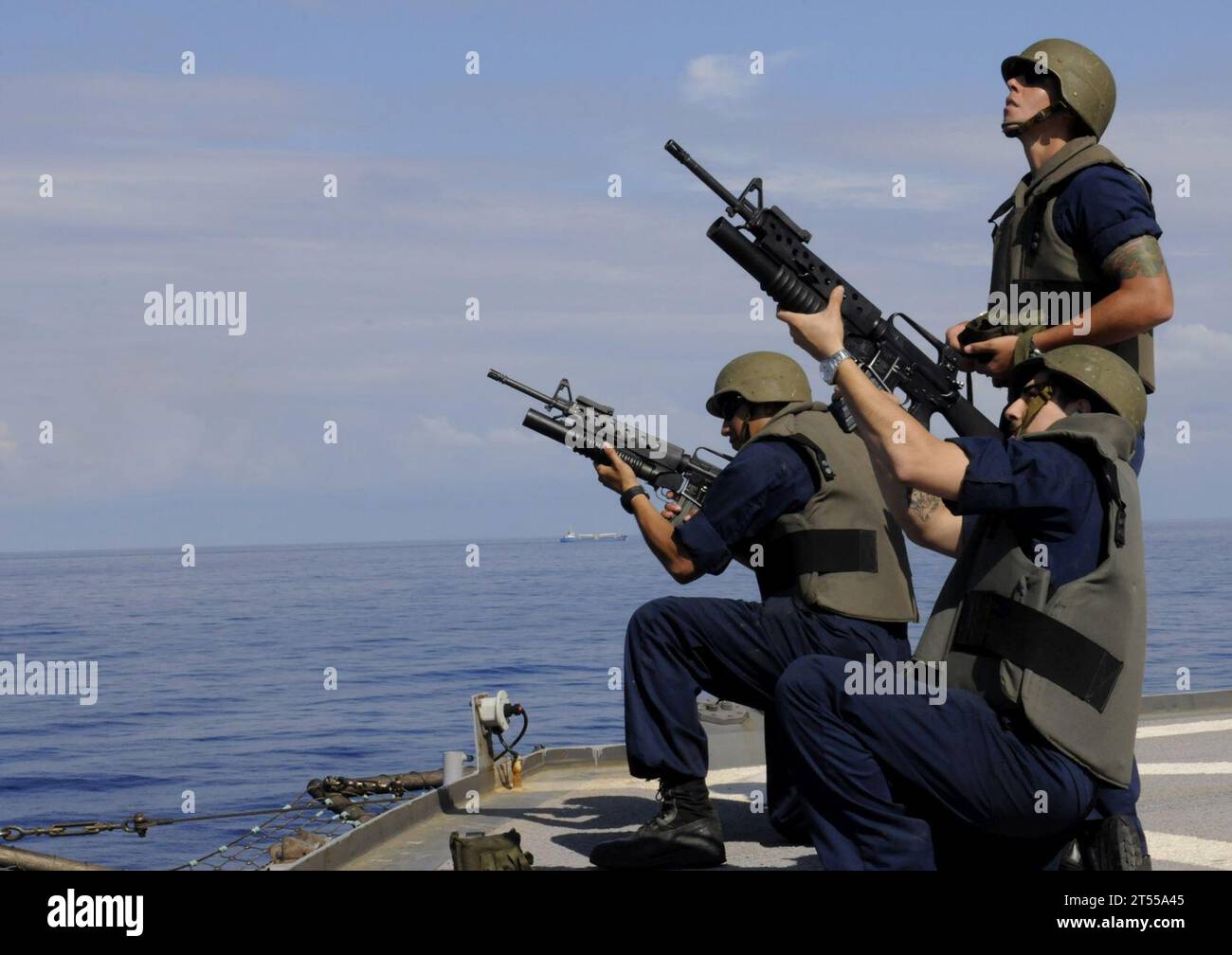 Gun shoot, M203 grenade launcher, Pacific Ocean, U.S. navy Stock Photo ...