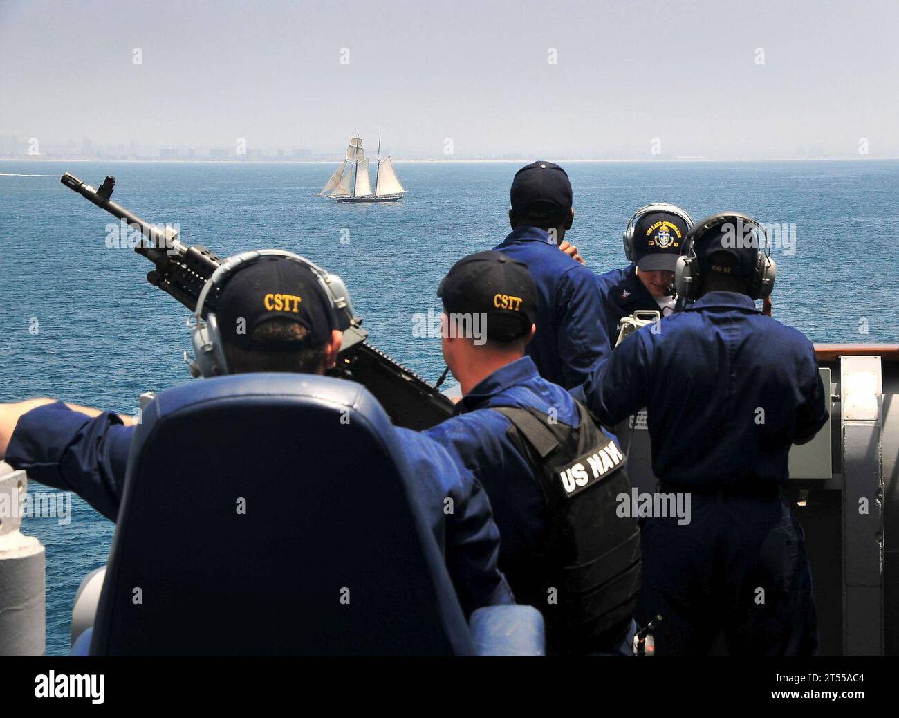 GWOT, MSO, tall ship California, USS Lake Champlain (CG 57 Stock Photo ...