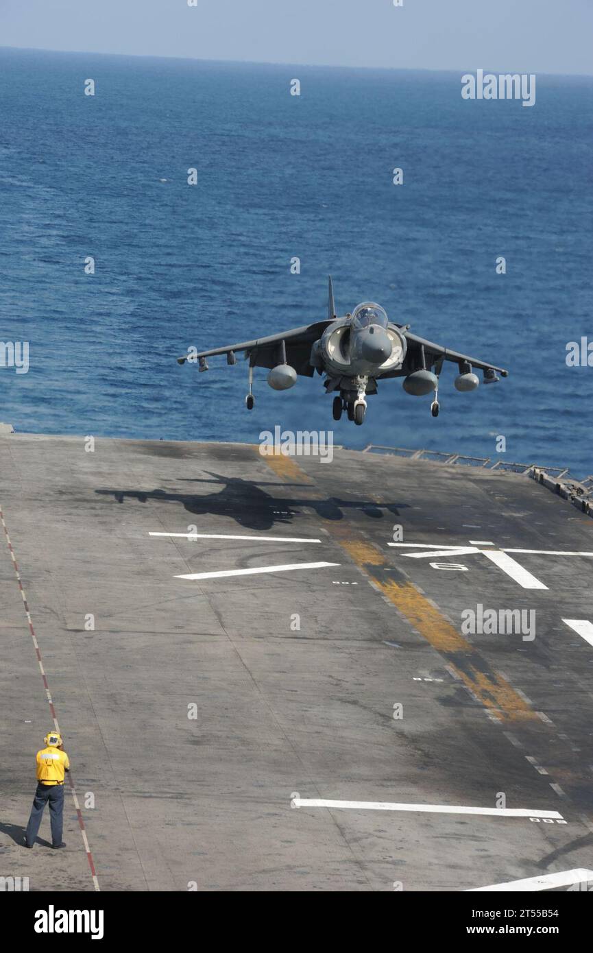 Harrier, LHD 8, USS Makin Island Stock Photo - Alamy
