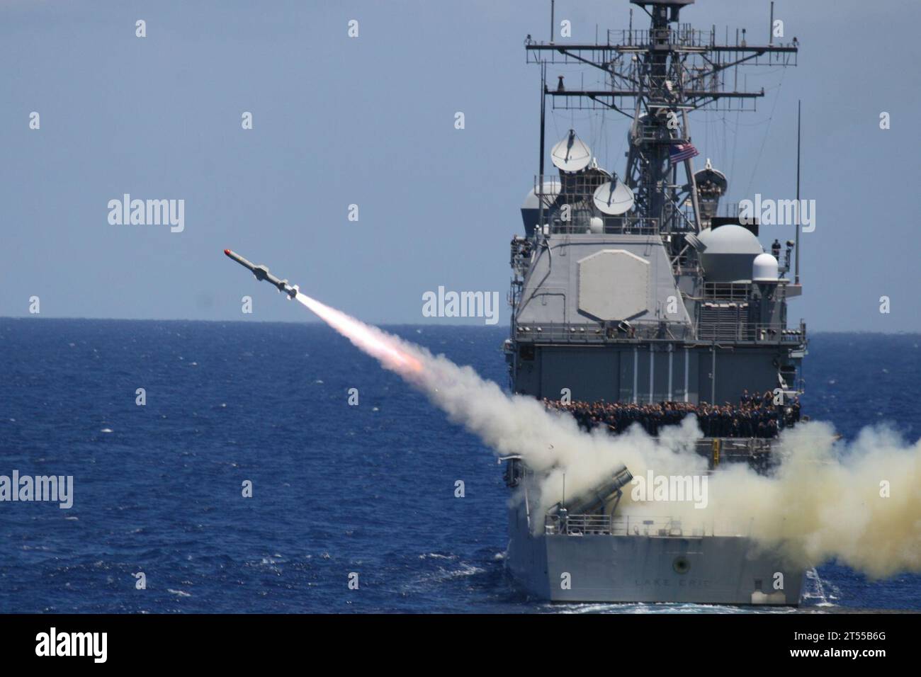 Fire missile hi-res stock photography and images - Alamy