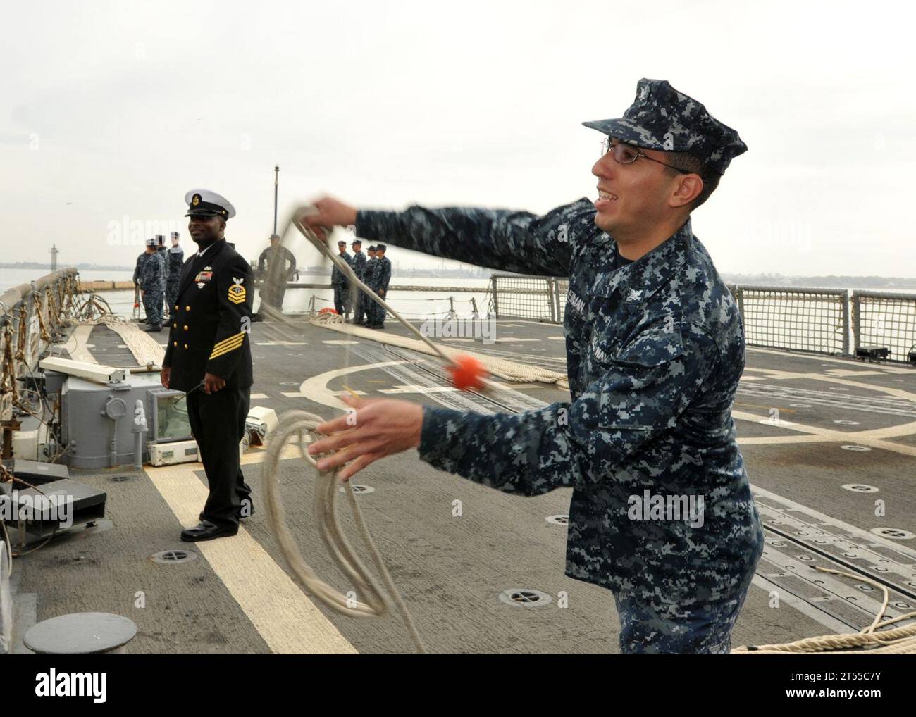 heaving line, MONTEVIDEO, Sailor, U.S. navy , uruguay, USS Thach (FFG ...