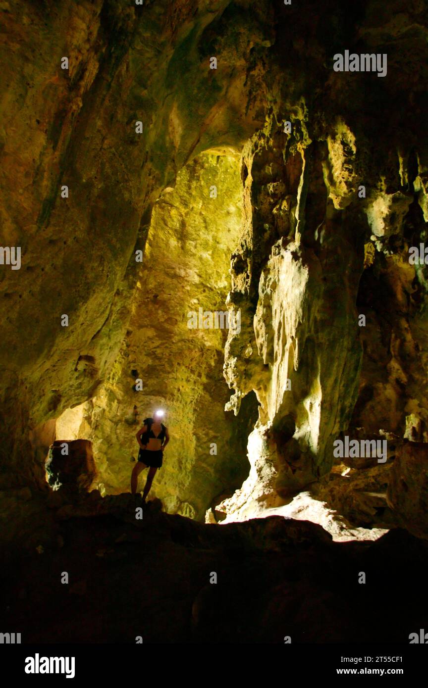 Pra nang cave hi-res stock photography and images - Alamy
