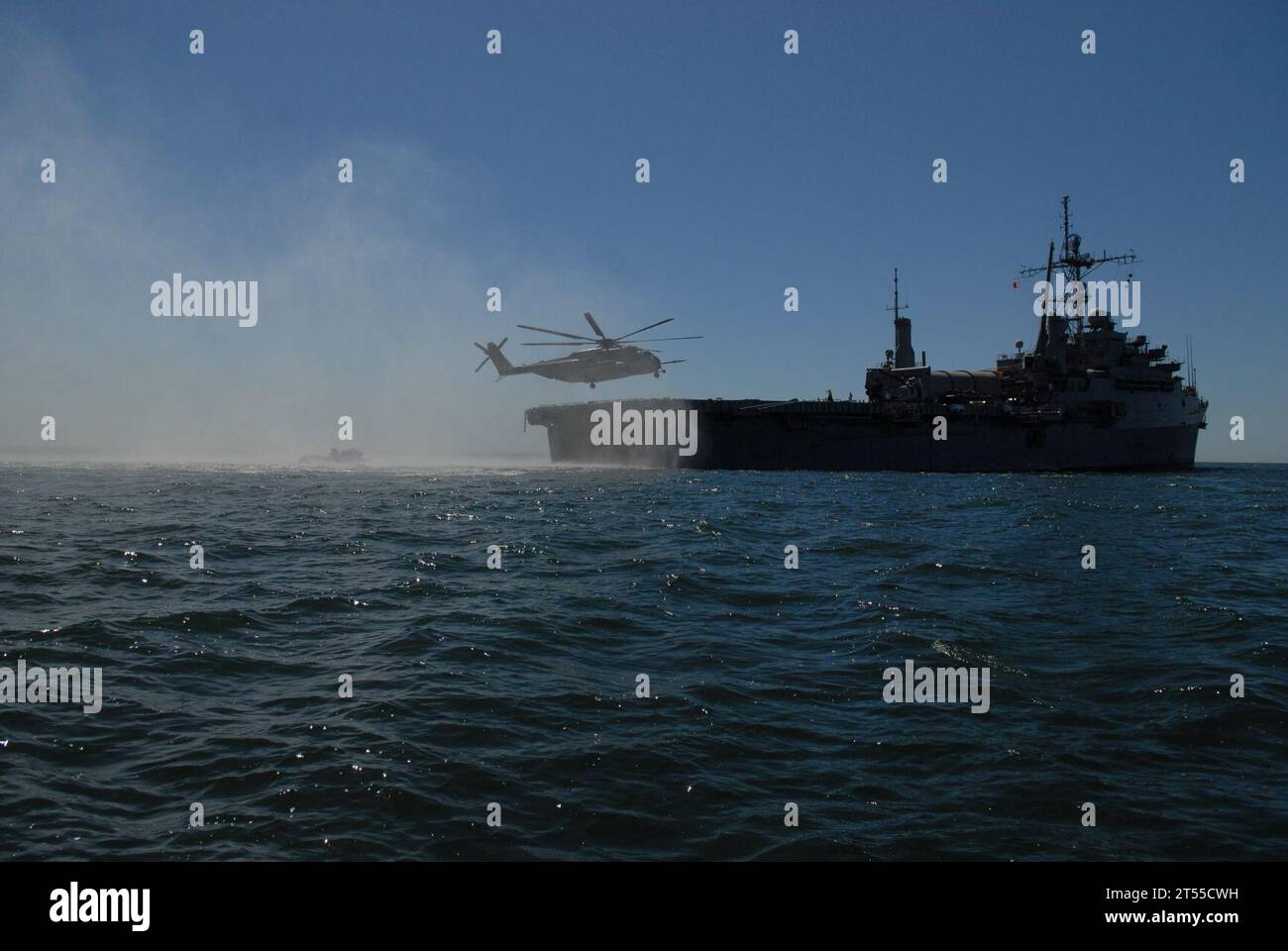 helicopter, landing, navy, Sea Hawk, sh-60, U.S. Navy, USS Dubuque (LPD ...