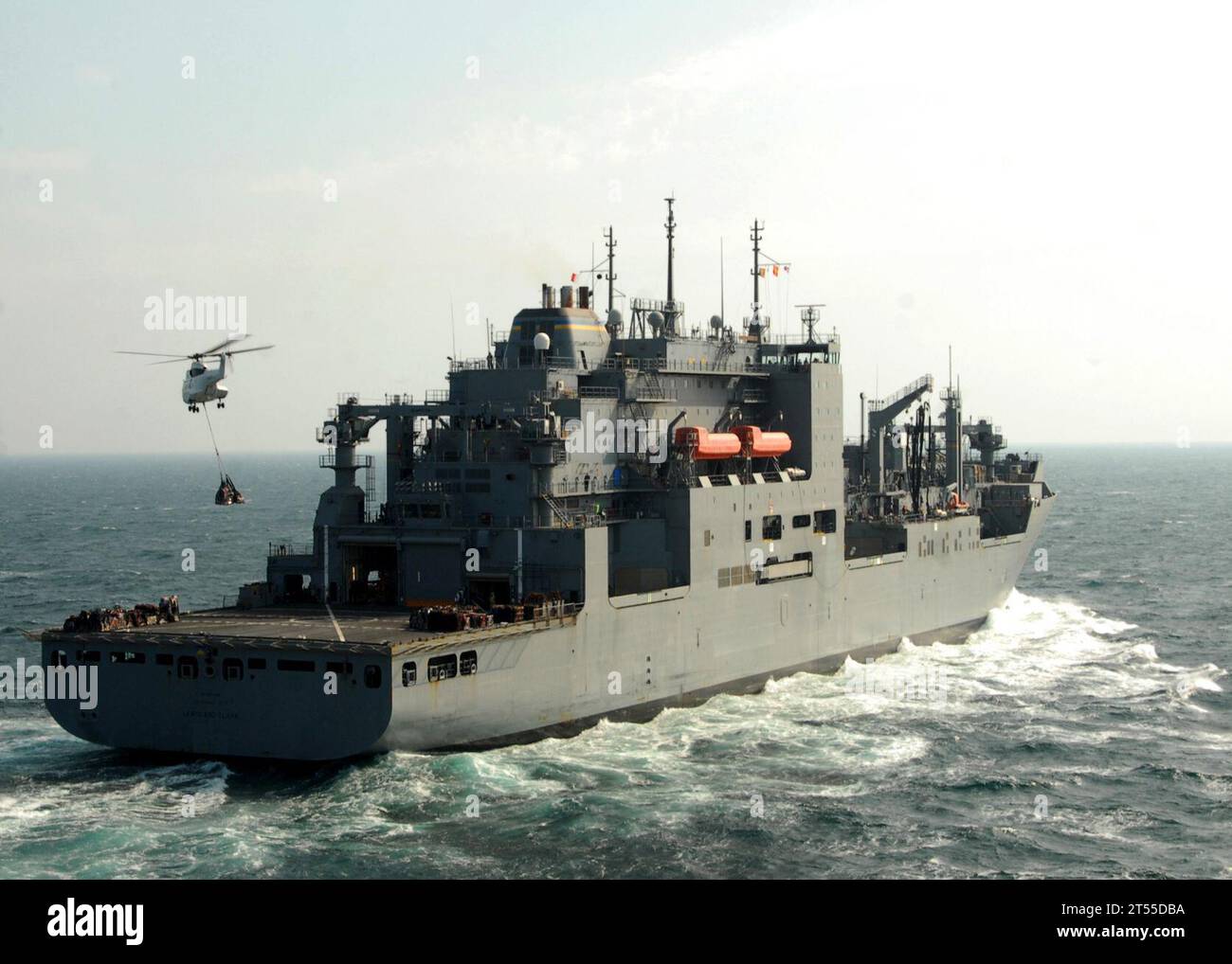 helicopter, USNS Lewis and Clark (T-AKE 1 Stock Photo - Alamy