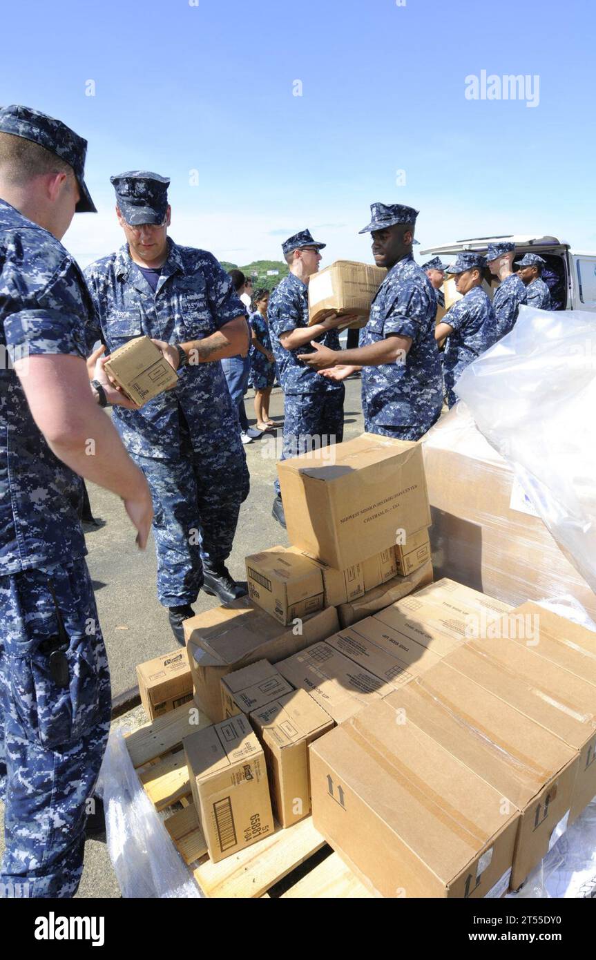 High Speed Vessel Swift (HSV 2), Project Handclasp, Southern ...