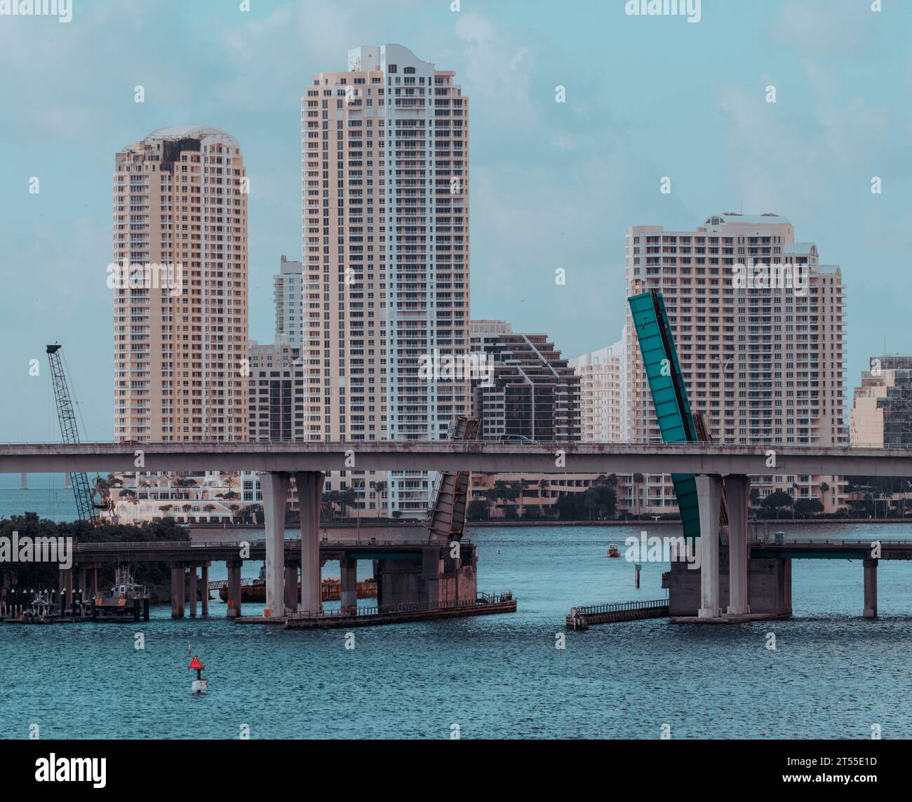Florida bridge downtown miami skyline hi-res stock photography and ...