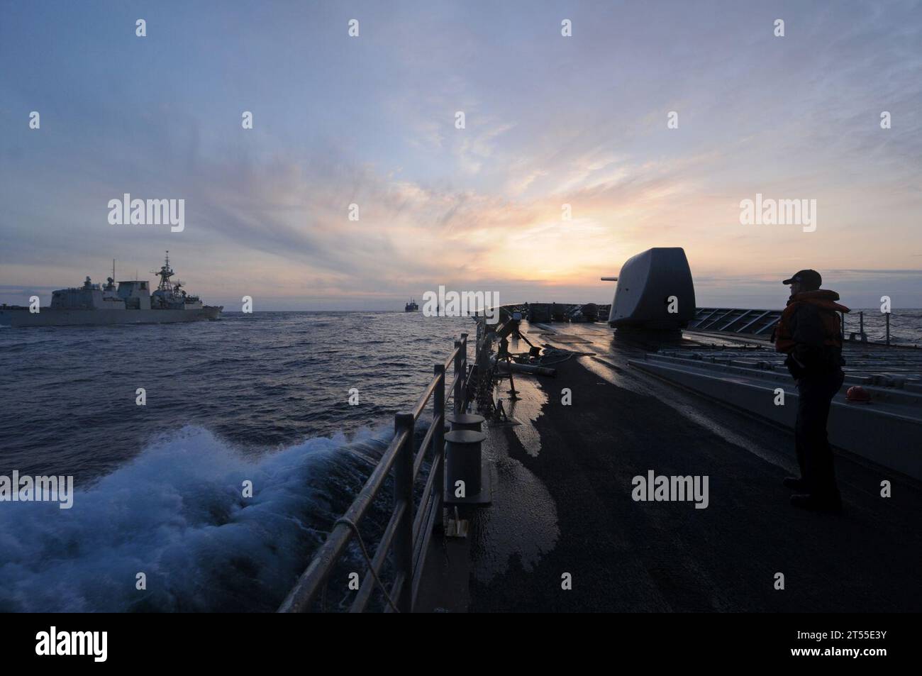 HMCS Protecteur (AOR 509), Operation Trident Fury, Pacific Ocean, U.S ...