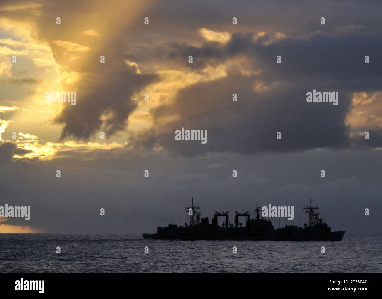 HMAS Darwin, HMAS Newcastle, hmas success Stock Photo - Alamy