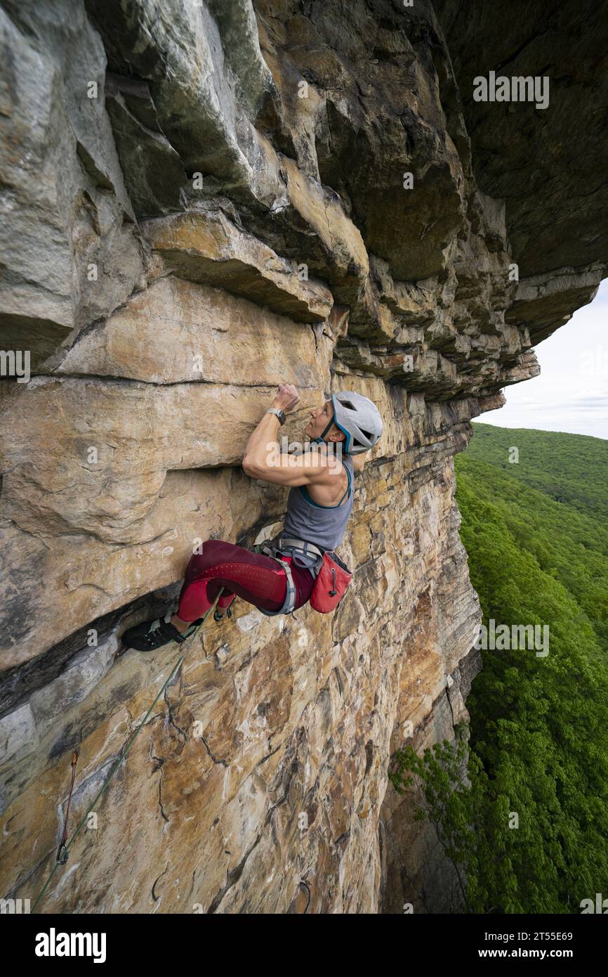Trad climbing the gunks hi-res stock photography and images - Alamy
