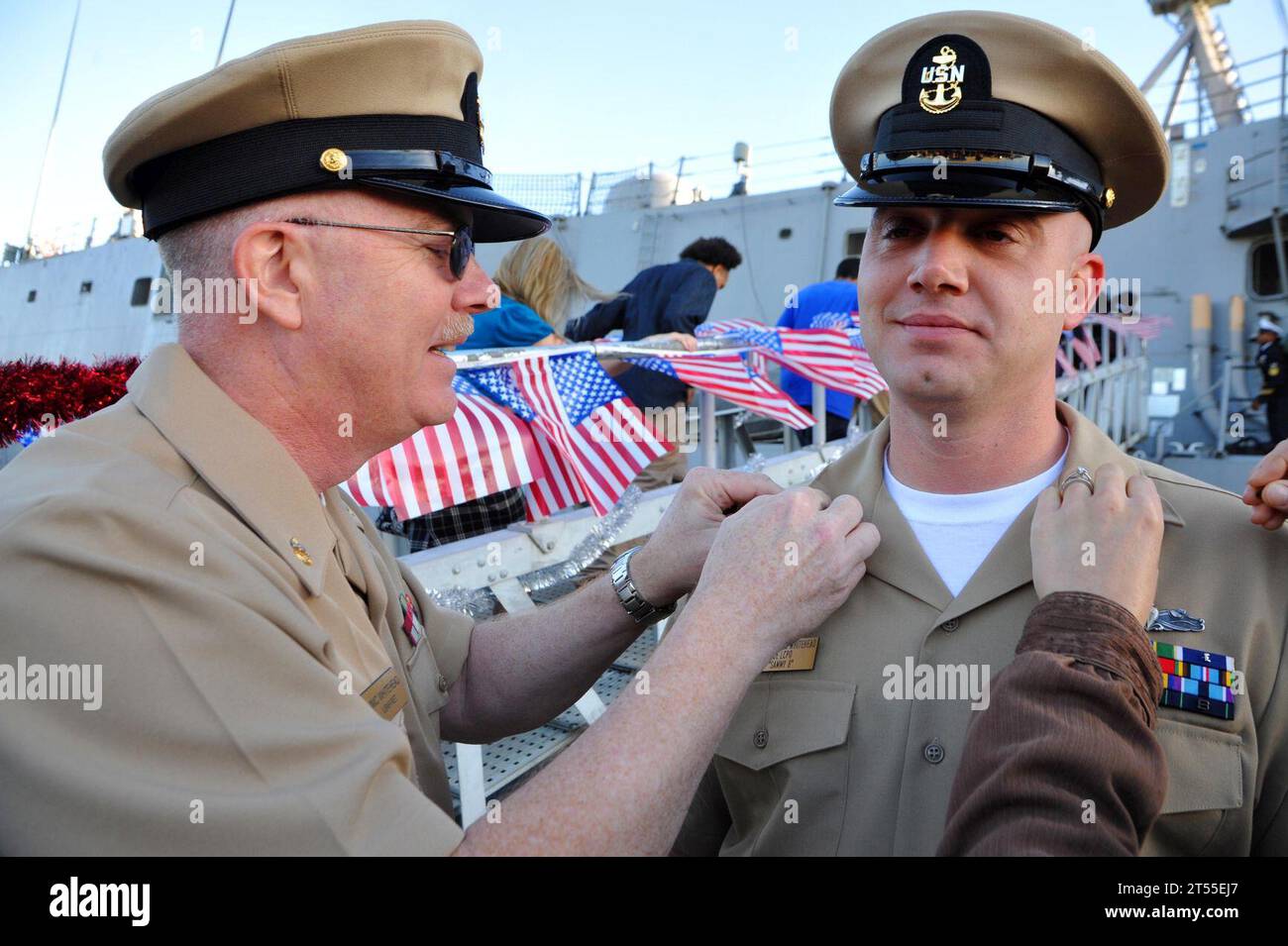 Homecoming, Mayport, samuel b. roberts, Sippel Stock Photo - Alamy