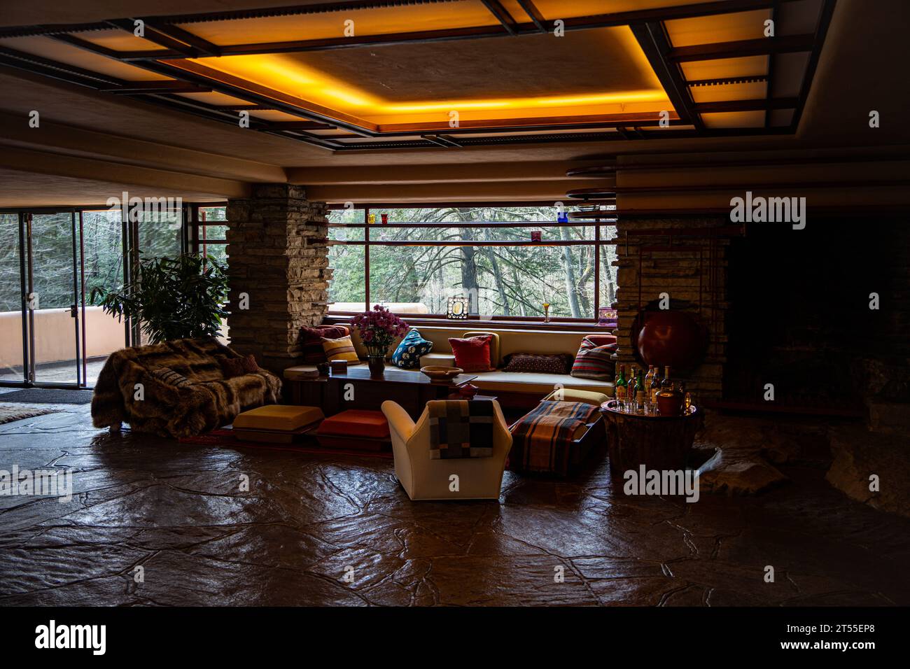 Fallingwater hi-res stock photography and images - Alamy