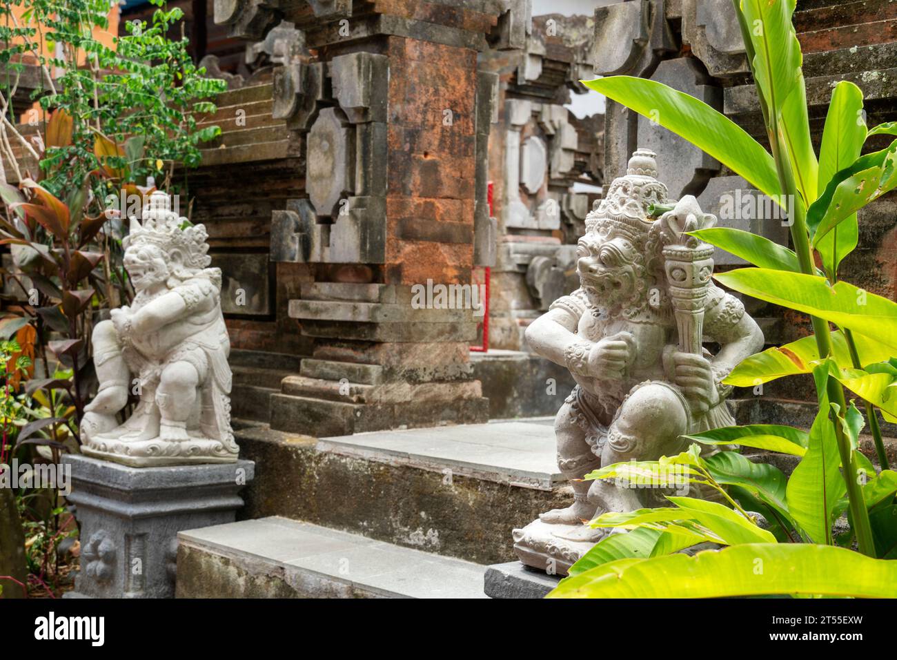 Balinese stone sculpture art and culture Stock Photo - Alamy