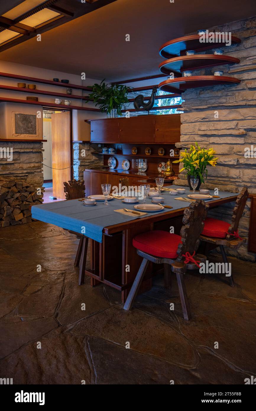 Fallingwater hi-res stock photography and images - Alamy