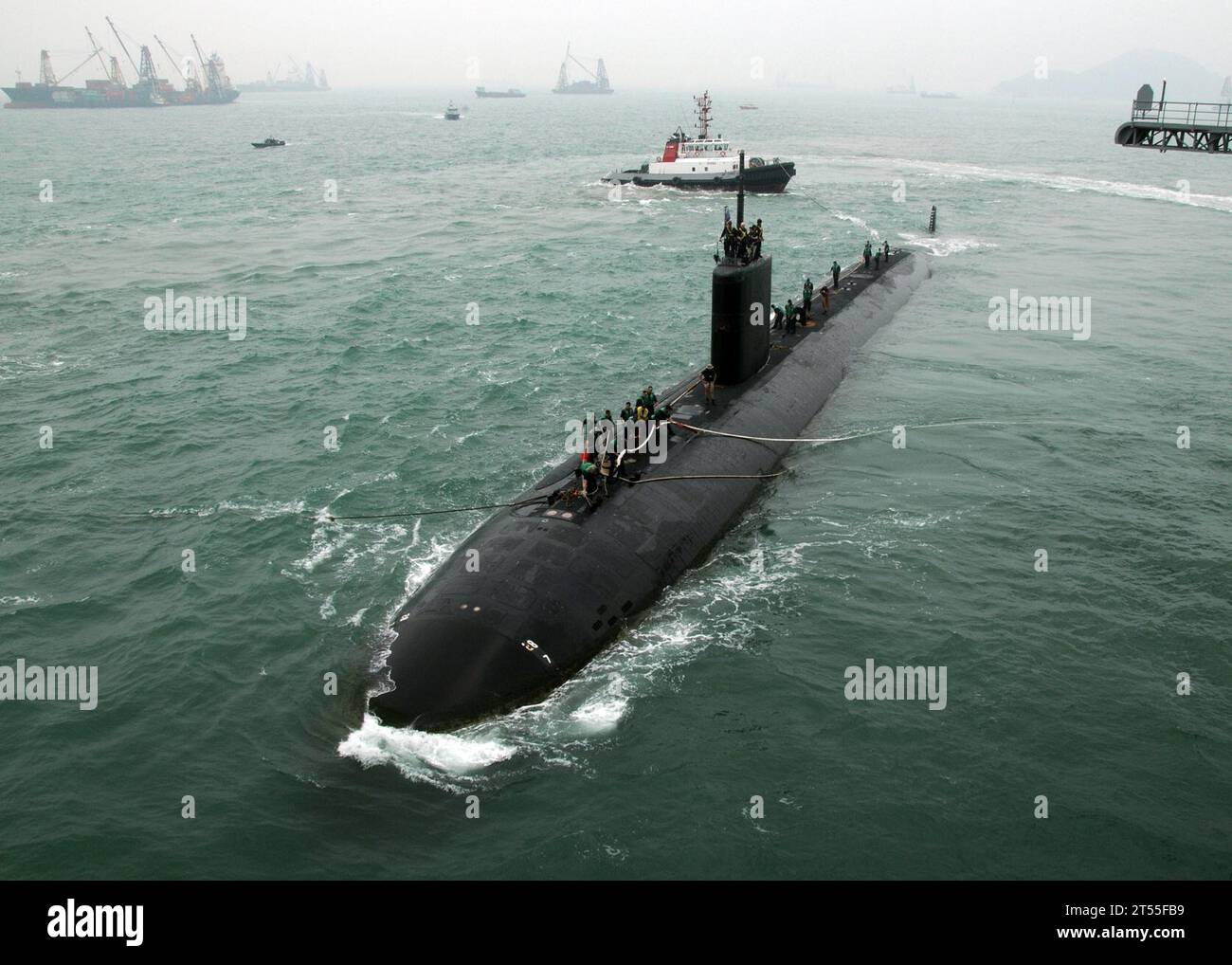 Hong Kong, replenishment, Sailors, U.S. navy , USS FRANK CABLE (AS 40 ...
