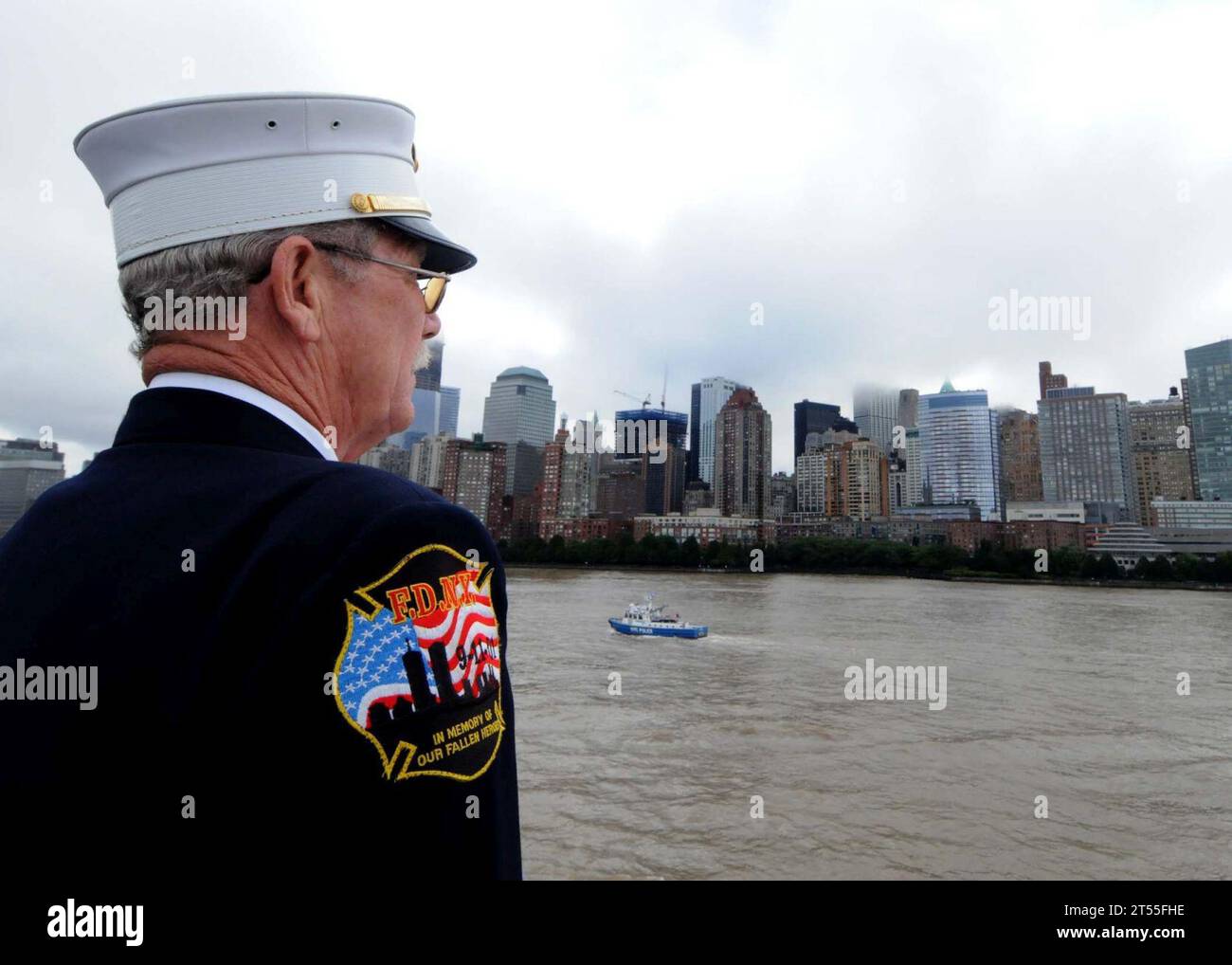 honors, Hudson River, National September 11 Memorial, New York Fire ...