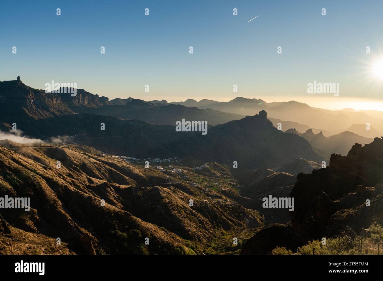 Mountain view of valley in Gran Canaria Island Stock Photo - Alamy