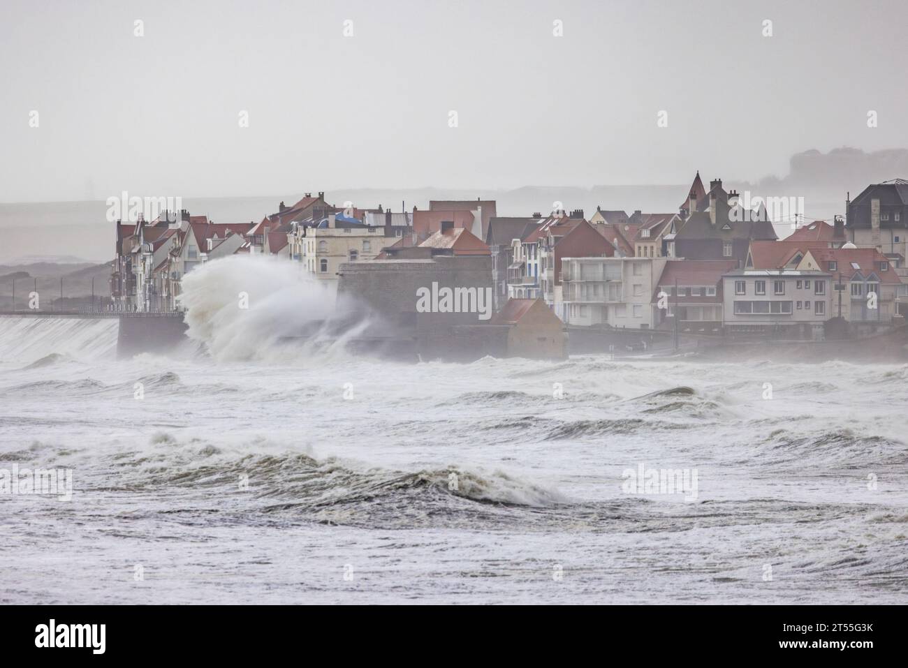 Storm ciaran france hi-res stock photography and images - Alamy