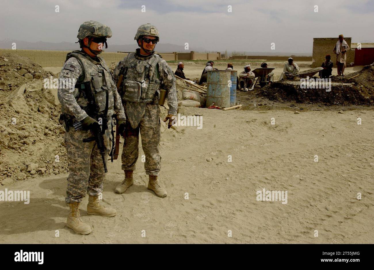 inspecting, Provincial Reconstruction Team, PRT, U.S. Navy Stock Photo - Alamy
