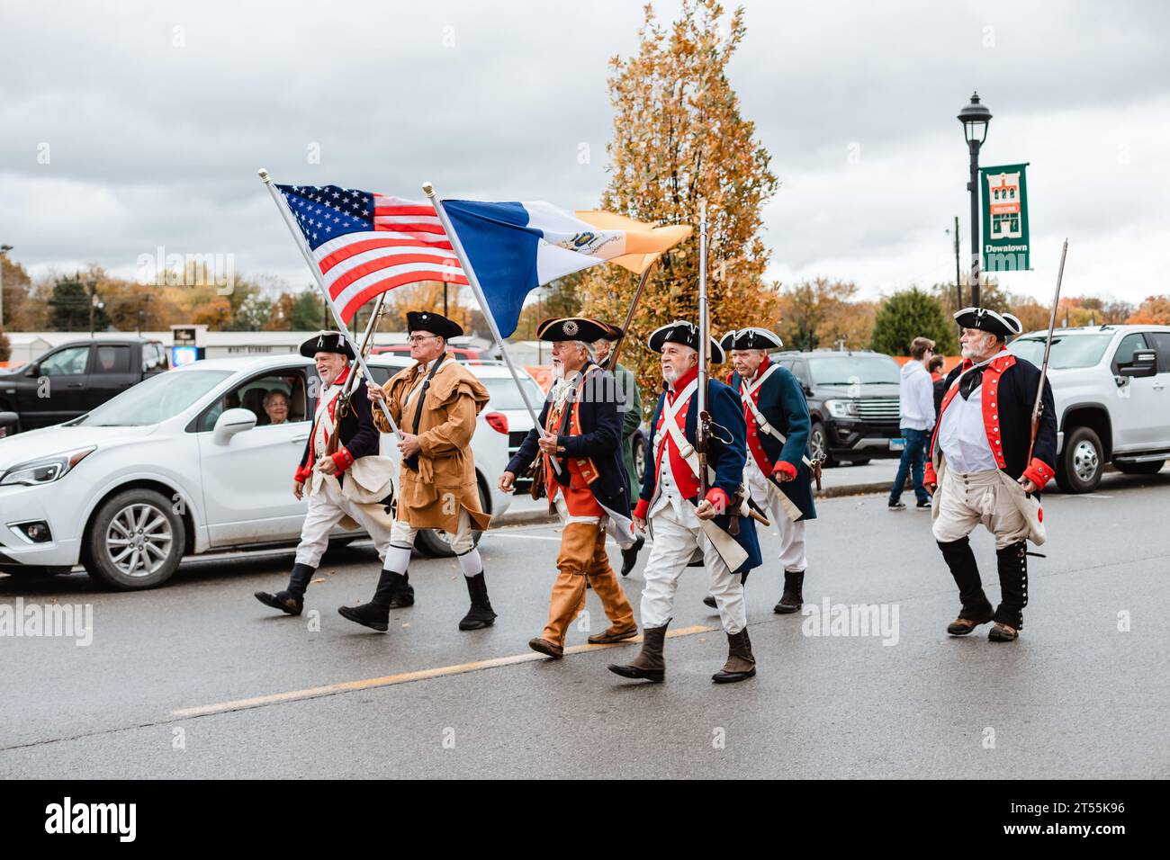 American revolutionary soldier marching hi-res stock photography and images - Alamy