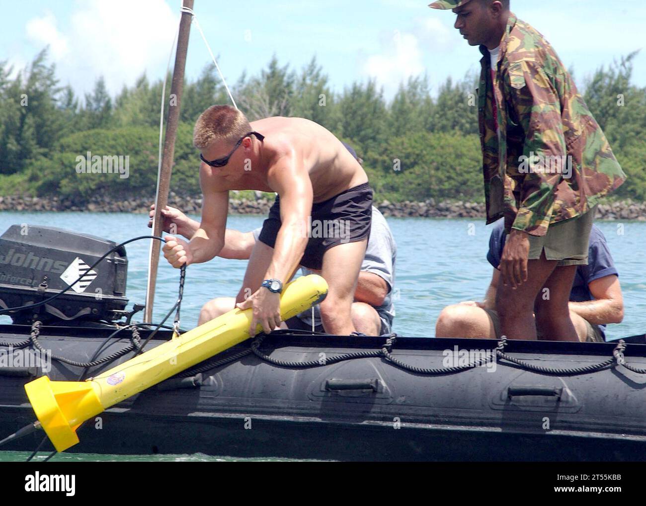 Side scan sonar hi-res stock photography and images - Alamy