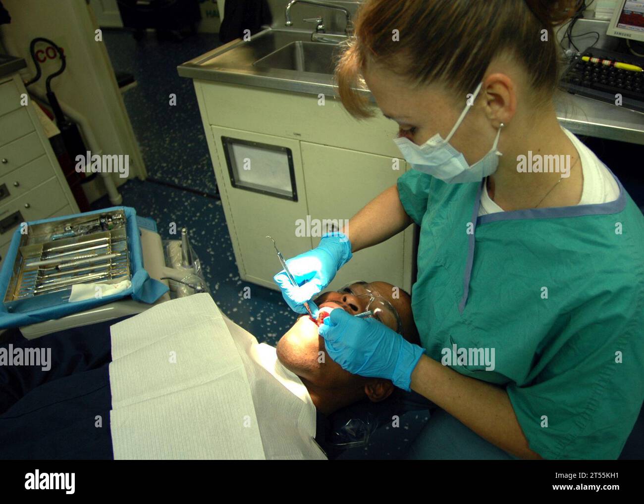 Iwo Jima Expeditionary Strike Group, medical, USS Iwo Jima (LHD 7 Stock ...