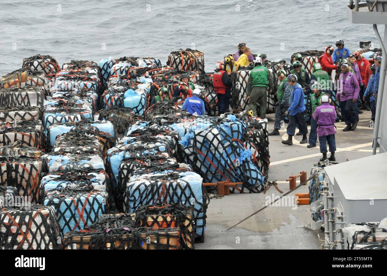Japan, Operation Tomodachi, unreplenishment at sea, US Navy, USS Blue ...