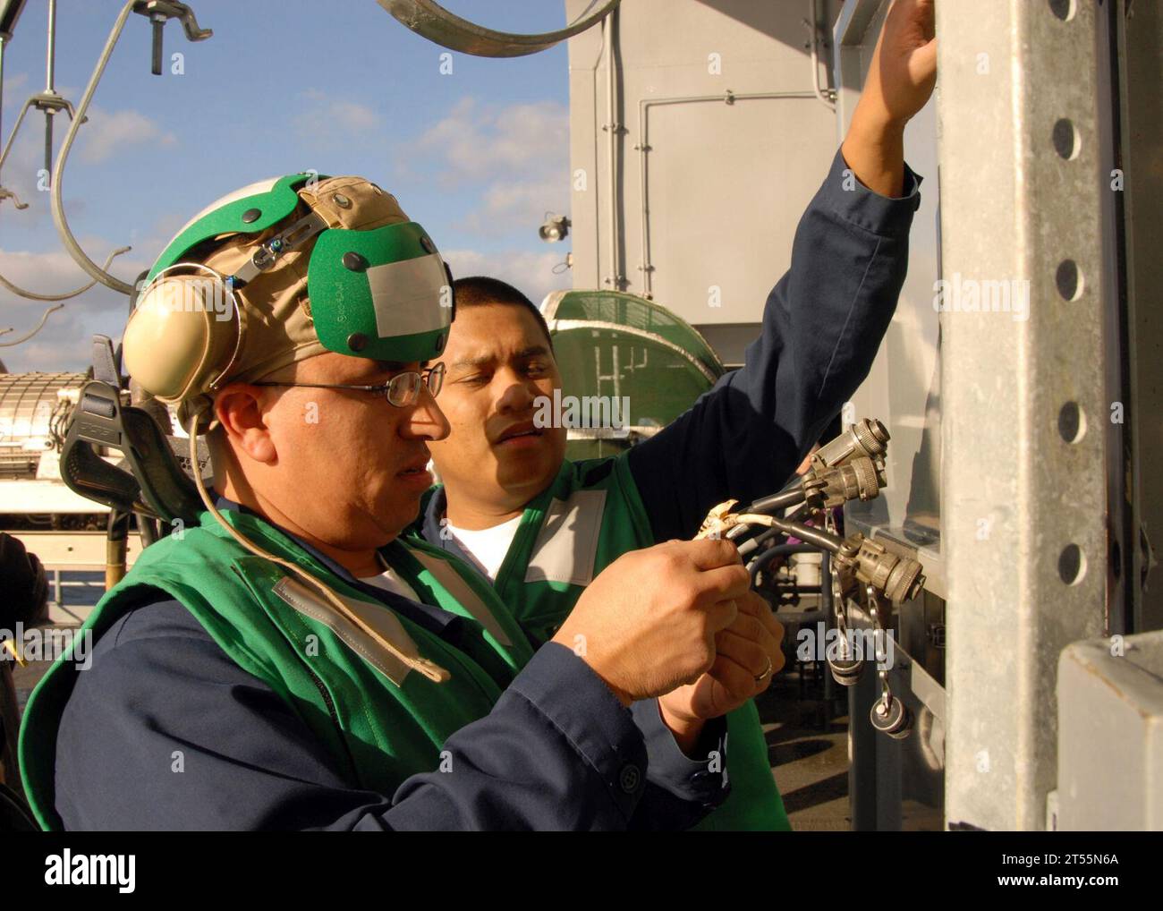 Jet engine test hi-res stock photography and images - Alamy