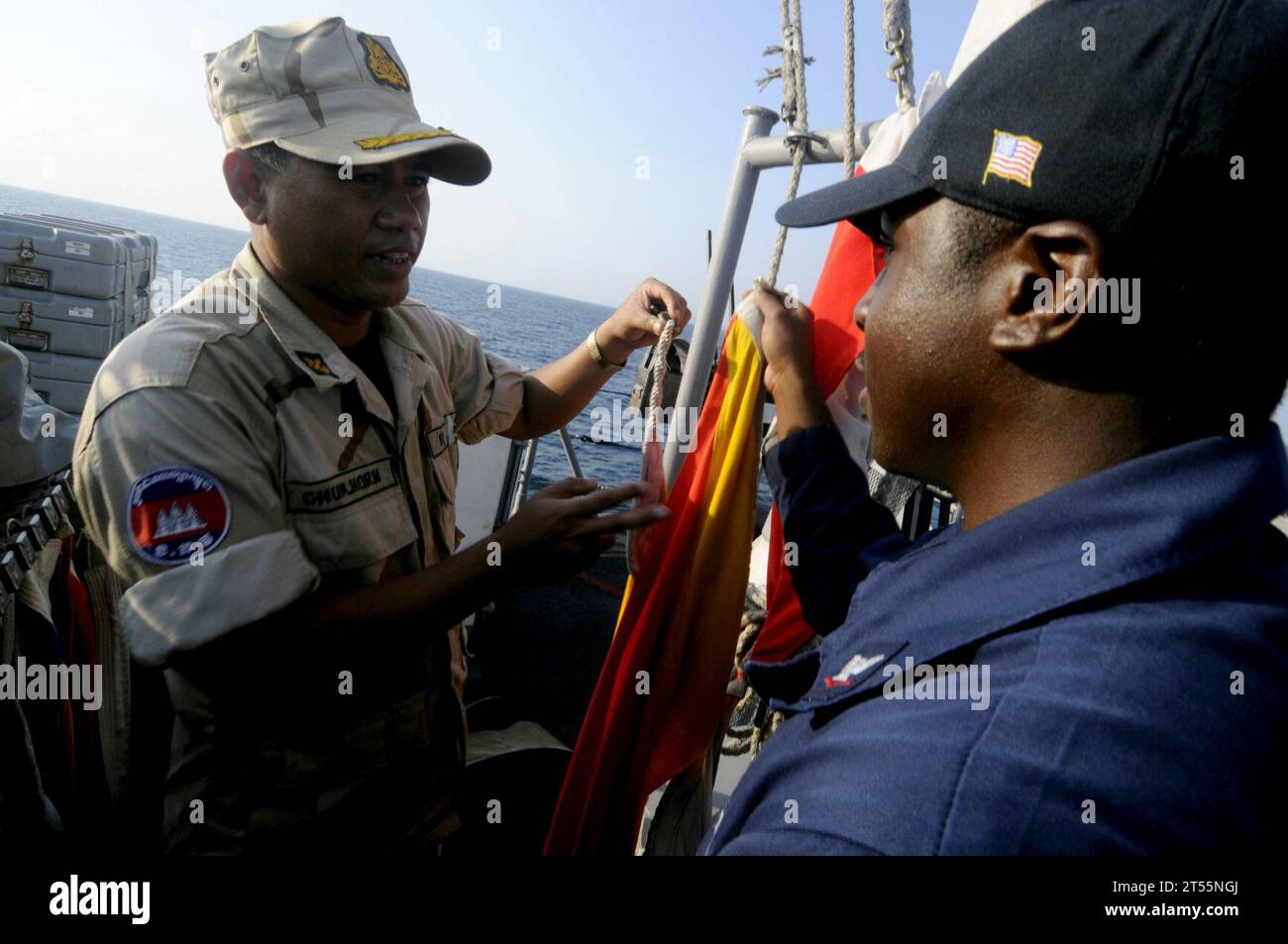 joint operation, Royal Cambodian Navy, USS Patriot (MCM 7 Stock Photo ...