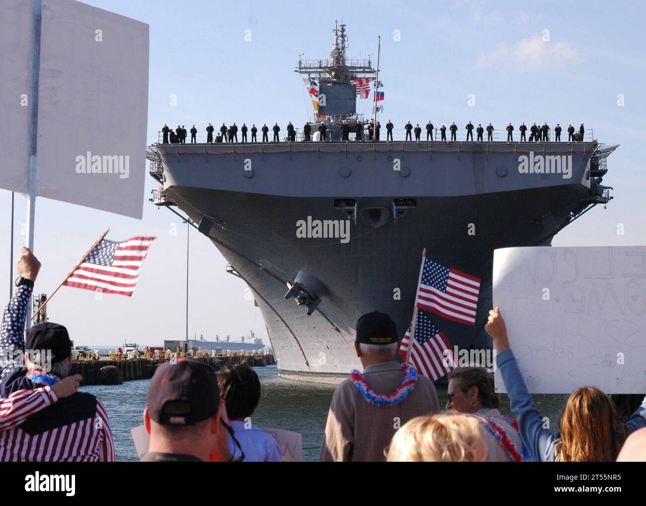 Joint Task Force Lebanon, lhd-1, ship, USS Wasp Stock Photo - Alamy