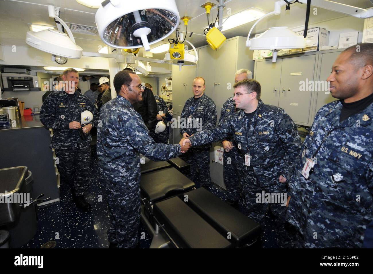 Jr, rcoh, USS Carl Vinson (CVN 70), Vice Adm. Mel Williams, vip Stock ...