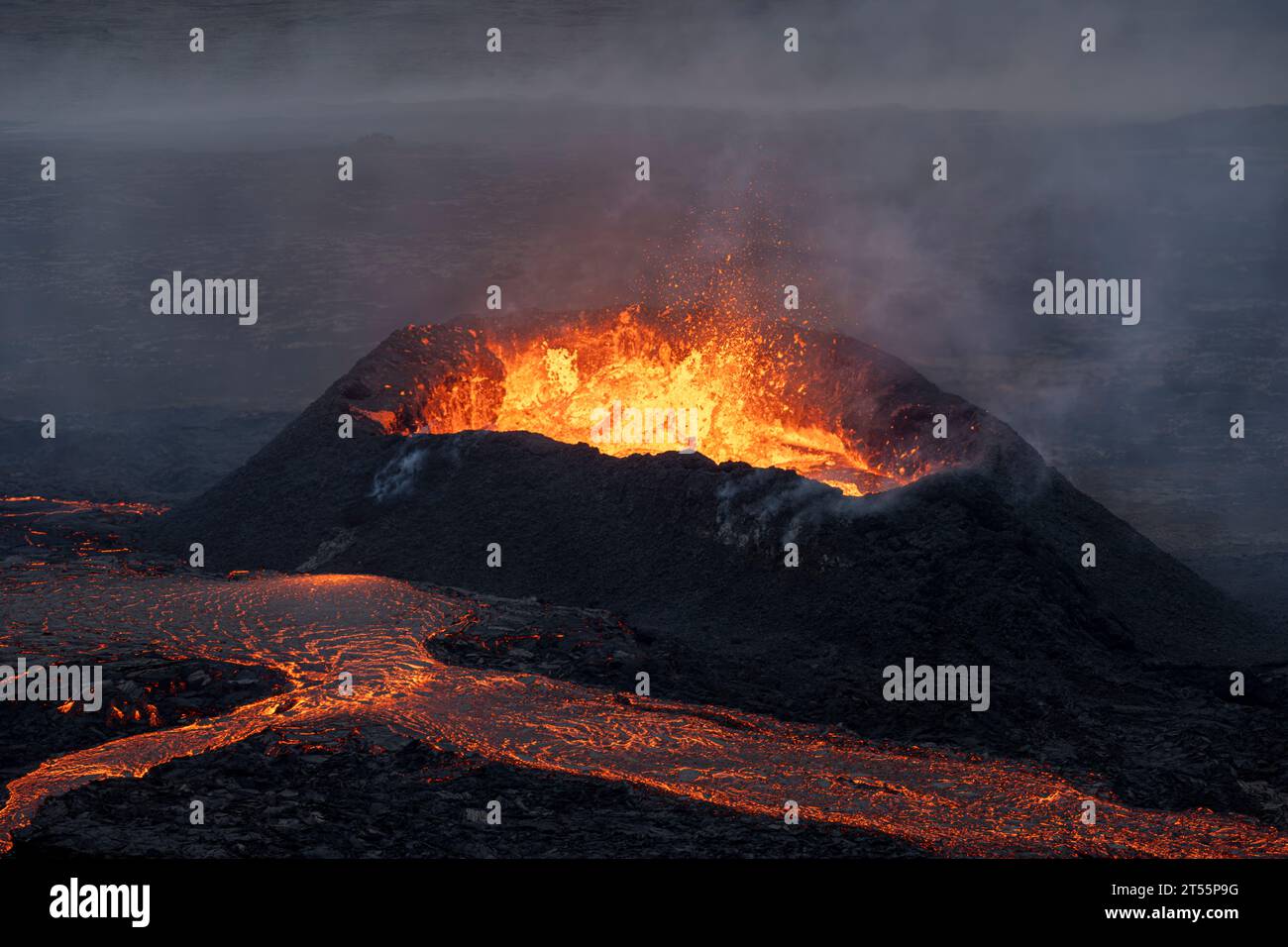 Iceland volcano eruption 2023 hi-res stock photography and images - Alamy